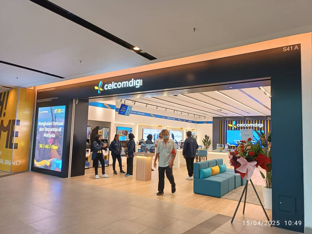 CelcomDigi - IOI Mall Puchong